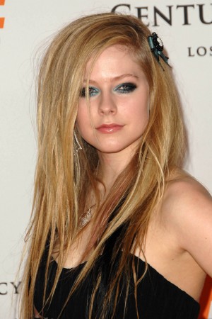 Avril Lavigne's Hairstyles & Hair Colors | Steal Her Style | Page 4