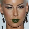 Amber Rose Makeup: Peach Eyeshadow & Hot Pink Lipstick | Steal Her Style
