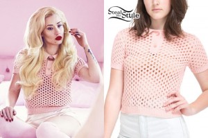 » Iggy Azalea: Pink Open Knit Polo Sweater