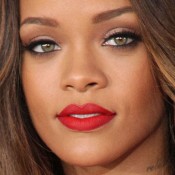 Rihanna Makeup: Beige Eyeshadow, Brown Eyeshadow & Red Lipstick | Steal ...