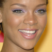 Rihanna Makeup: Beige Eyeshadow, Brown Eyeshadow & Red Lipstick | Steal ...