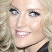 Perrie Edwards Makeup: Gold Eyeshadow & Bubblegum Pink Lipstick | Steal ...