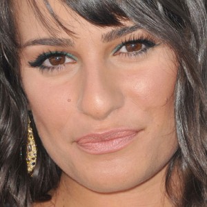 Lea Michele Makeup: Green Eyeshadow & Nude Lipstick | Steal Her Style