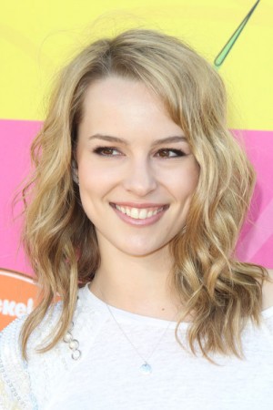 Bridgit Mendler Wavy Ash Blonde Hairstyle | Steal Her Style