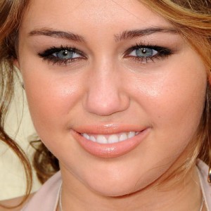 Miley Cyrus Makeup