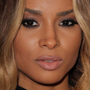 Ciara Makeup: Black Eyeshadow, Brown Eyeshadow & Nude Lipstick | Steal ...