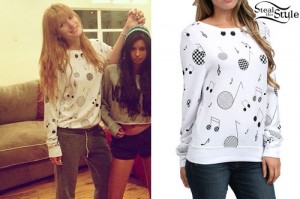 Bella Thorne: Music Note Sweater | Steal Her Style