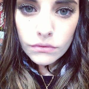 Katy Perry Makeup: Brown Eyeshadow, Gold Eyeshadow & Bubblegum Pink ...