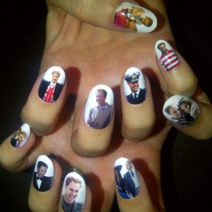 Katy Perry Black Ankh Nails | Steal Her Style