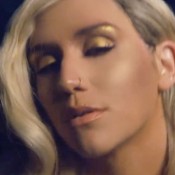 Kesha Makeup: Brown Eyeshadow, Gold Eyeshadow & Bubblegum Pink Lipstick ...