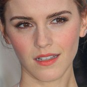 Emma Watson Makeup: Brown Eyeshadow, Silver Eyeshadow & Red Lipstick ...