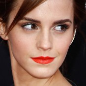 Emma Watson Makeup: Beige Eyeshadow & Coral Lipstick | Steal Her Style
