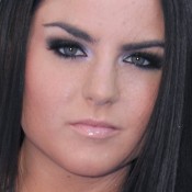 Alexa Chung's Makeup Photos & Products | Steal Her Style