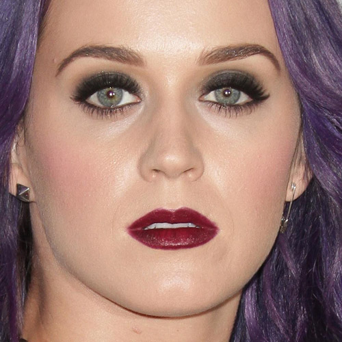 Katy Perry Makeup: Blue Eyeshadow & Mauve Lipstick | Steal Her Style