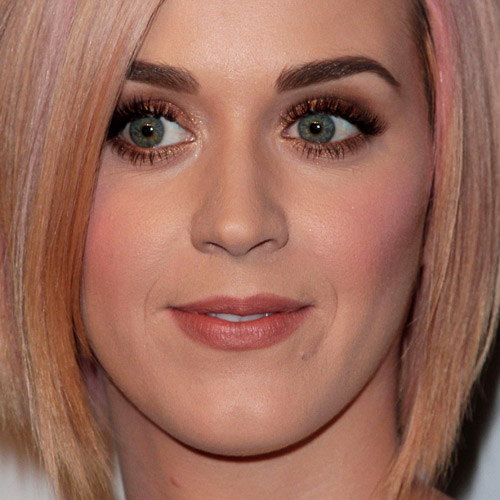 Katy Perry Makeup: & Bubblegum Pink Lipstick | Steal Her Style