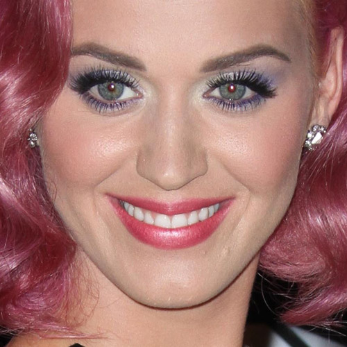 Katy Perry Makeup: Blue Eyeshadow, Gold Eyeshadow & Nude Lipstick ...