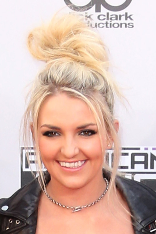 Rydel Lynch's Hairstyles & Hair Colors | Steal Her Style
