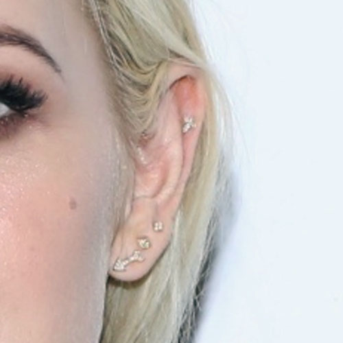 Ashlee Simpson's Piercings & Jewelry | Steal Her Style
