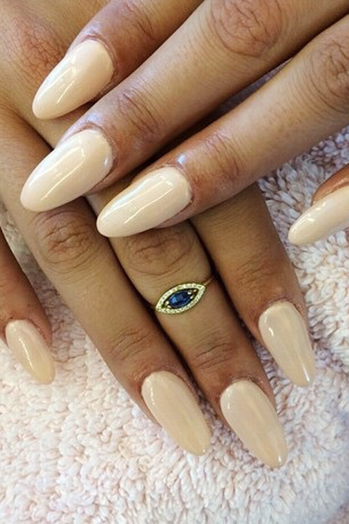 Instagram / @mihonails