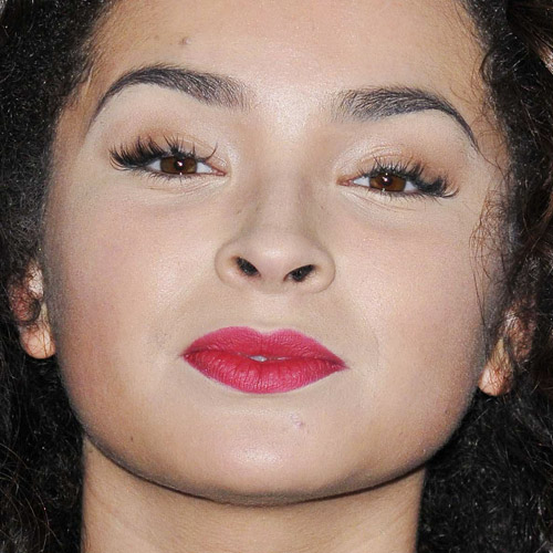 Lili Reinhart's Makeup Photos & Products | Steal Her Style