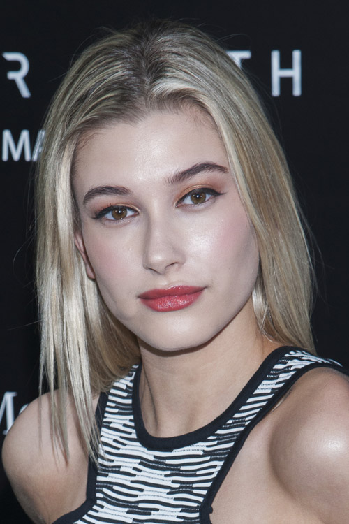 Hailey Baldwin Straight Ash Blonde Angled Hairstyle | Steal Her Style