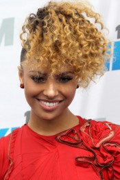 Kat Graham's Hairstyles & Hair Colors | Steal Her Style