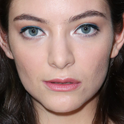 Lorde's Makeup Photos & Products | Steal Her Style