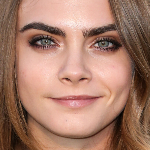 Cara Delevingne Makeup: Pink Eyeshadow & Pink Lip Gloss | Steal Her Style