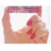 Dove Cameron White Nails | Steal Her Style