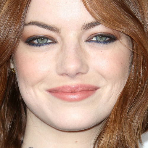 Emma Stone Makeup: Purple Eyeshadow & Pink Lip Gloss | Steal Her Style