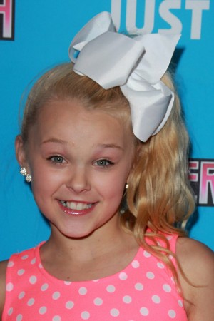 JoJo Siwa Wavy Golden Blonde Hair Bow, High Ponytail, Ponytail ...
