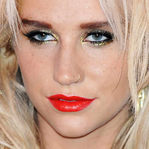 Kesha Makeup: & Black Lipstick, Silver Lipstick | Steal Her Style