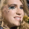 Kesha Makeup: & Black Lipstick, Silver Lipstick | Steal Her Style