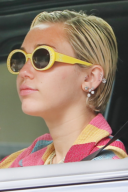 Miley Cyrus Hairstyles & Hair Colors | Steal Her Style | Page 4