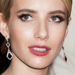 Emma Roberts Makeup: Bronze Eyeshadow & Burgundy Lipstick | Steal Her Style