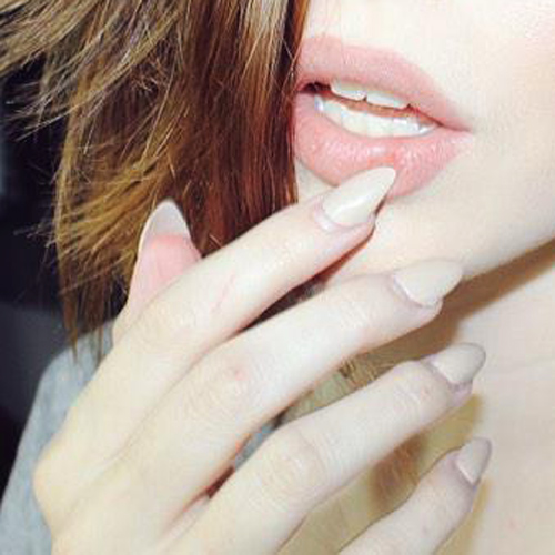 Acacia Brinley Clark's Nail Polish & Nail Art | Steal Her Style