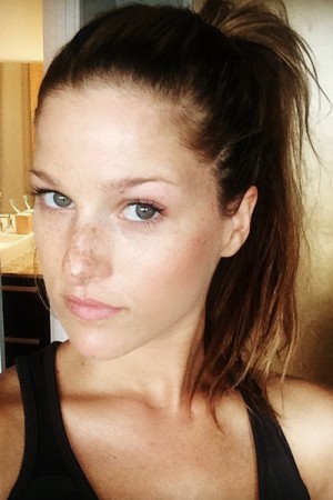 Cassadee Pope's Hairstyles & Hair Colors | Steal Her Style