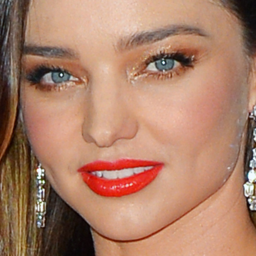 Perrie Edwards Makeup: White Eyeshadow & Pale Pink Lipstick | Steal Her ...