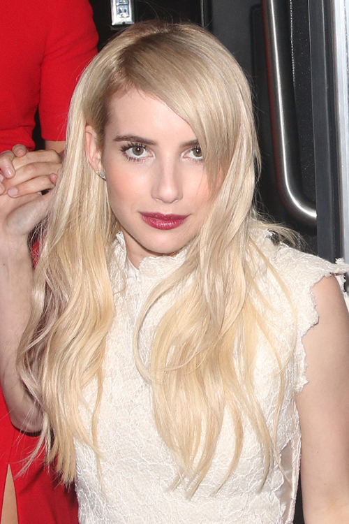Emma Roberts Wavy Golden Blonde Hairstyle | Steal Her Style