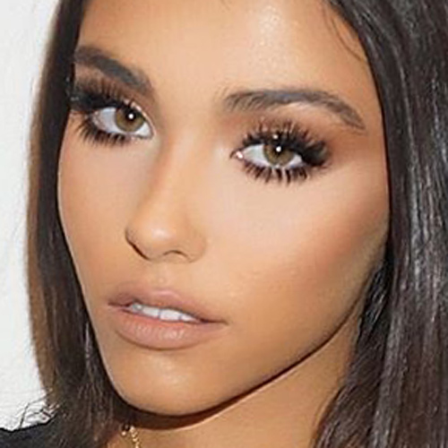 Madison Beer Makeup: Black Eyeshadow, Brown Eyeshadow & Pink Lipstick ...