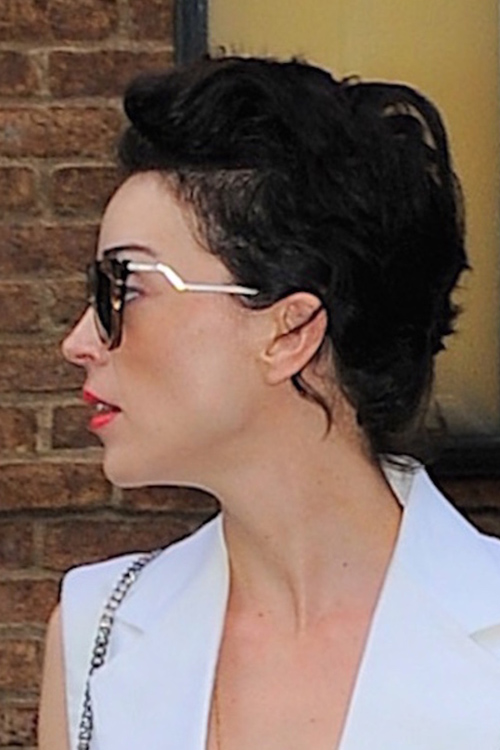 St. Vincent Straight Black Choppy Layers Hairstyle | Steal Her Style
