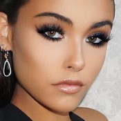 Madison Beer Makeup: Brown Eyeshadow, Mauve Eyeshadow & Pink Lipstick ...