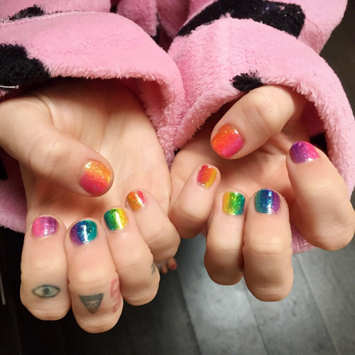 Instagram / @stephstonenails
