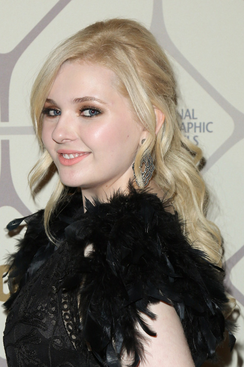 Abigail Breslin's Hairstyles & Hair Colors | Steal Her Style