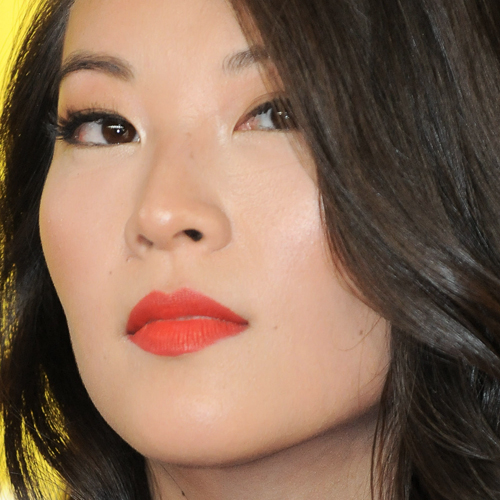 Arden Cho Makeup: Black Eyeshadow, Nude Eyeshadow & Red Lipstick ...