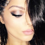 Bebe Rexha Makeup: Black Eyeshadow, Bronze Eyeshadow & Brown Lipstick ...
