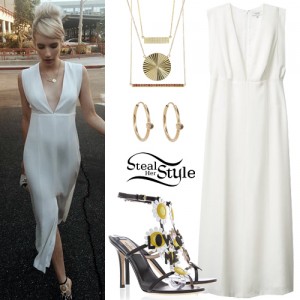 » Emma Roberts: White Dress, Daisy Sandals