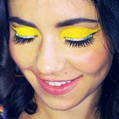 Marina Diamandis Makeup: Nude Eyeshadow & Bubblegum Pink Lipstick ...