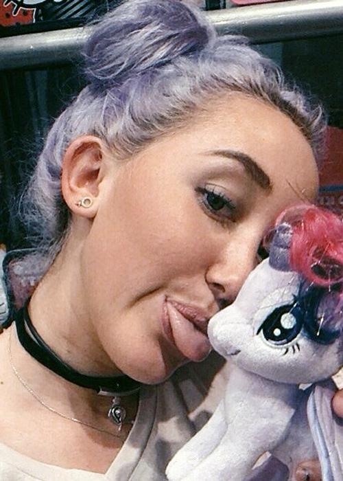 Noah Cyrus Wavy Purple Multiple Buns Hairstyle | Steal Her Style