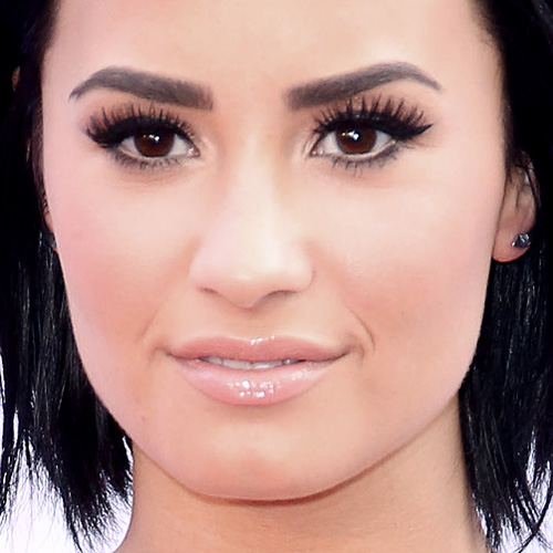 Demi Lovato's Makeup Photos & Products | Steal Her Style | Page 4